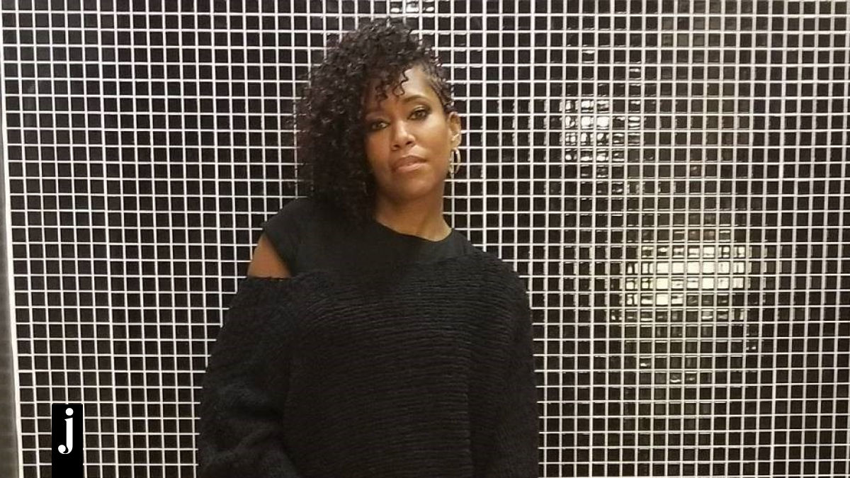 Η Ρετζίνα Κινγκ είναι «ένας άλλος άνθρωπος» μετά την αυτοκτονία του γιου της | Jenny.gr